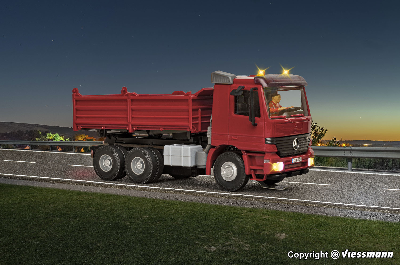 H0 CarMotion basic starter set, MB ACTROS dump truck with rotating ...
